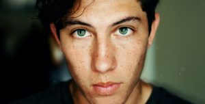 What STIs can cause a face rash?